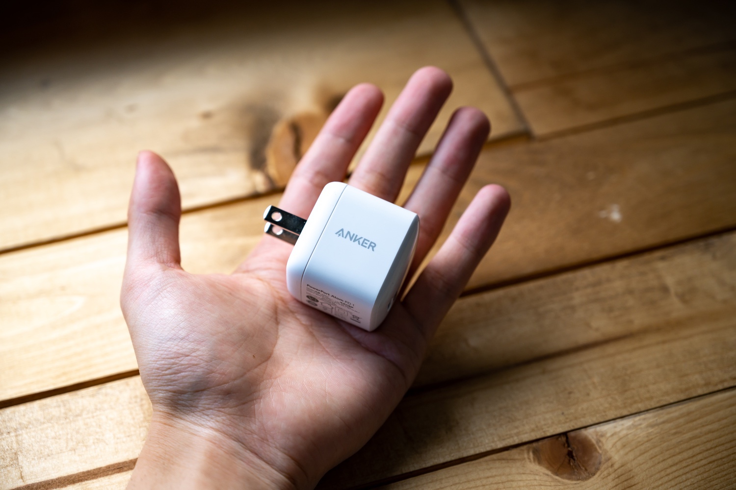 充電器も一つ先の世代へ。Anker「PowerPort Atom PD 1」レビュー | harekarake